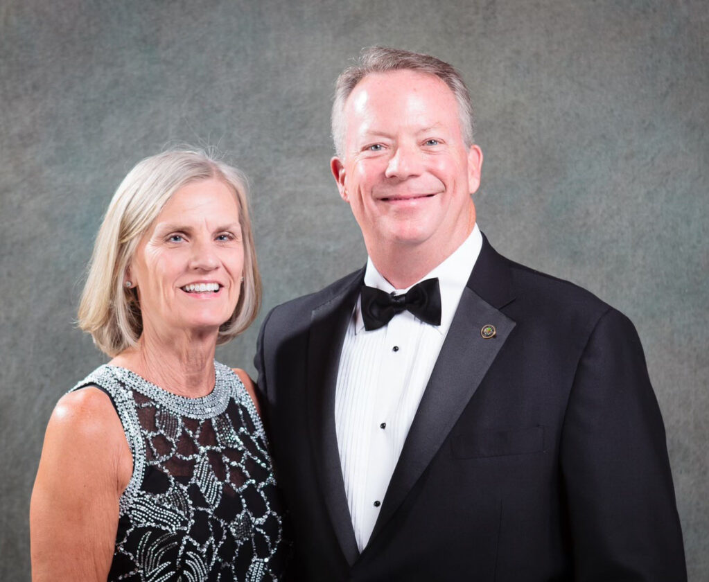 Fort Dodge natives Tim, Terri Burke honored for volunteer work | News ...